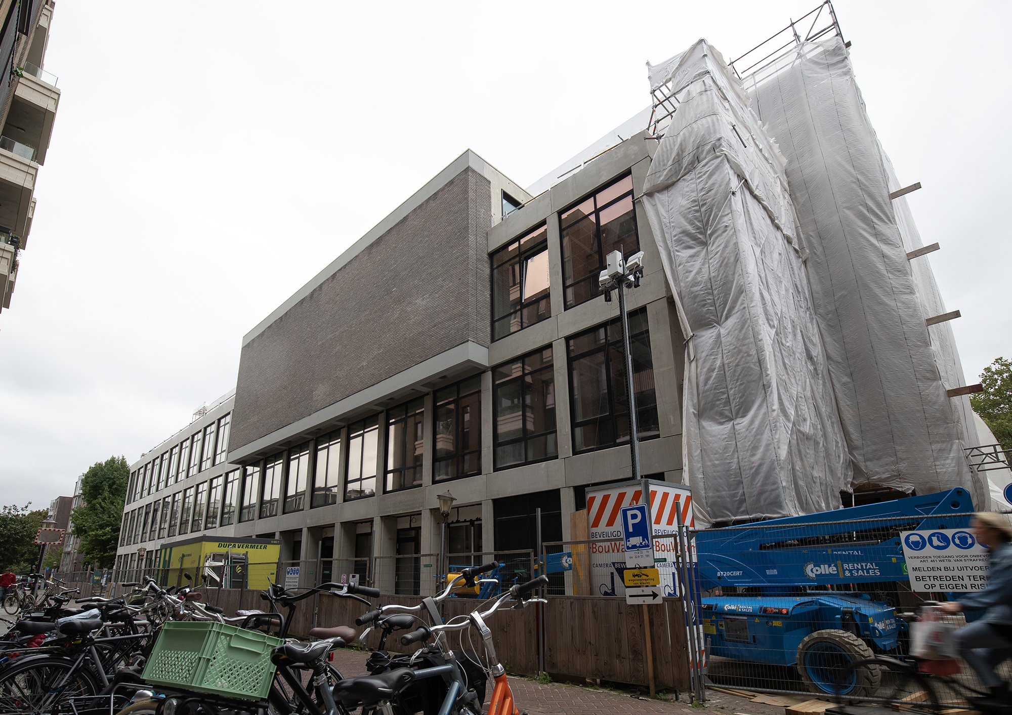 Achter de schermen op de Roeterseilandcampus: Henk van den Berg over de ...